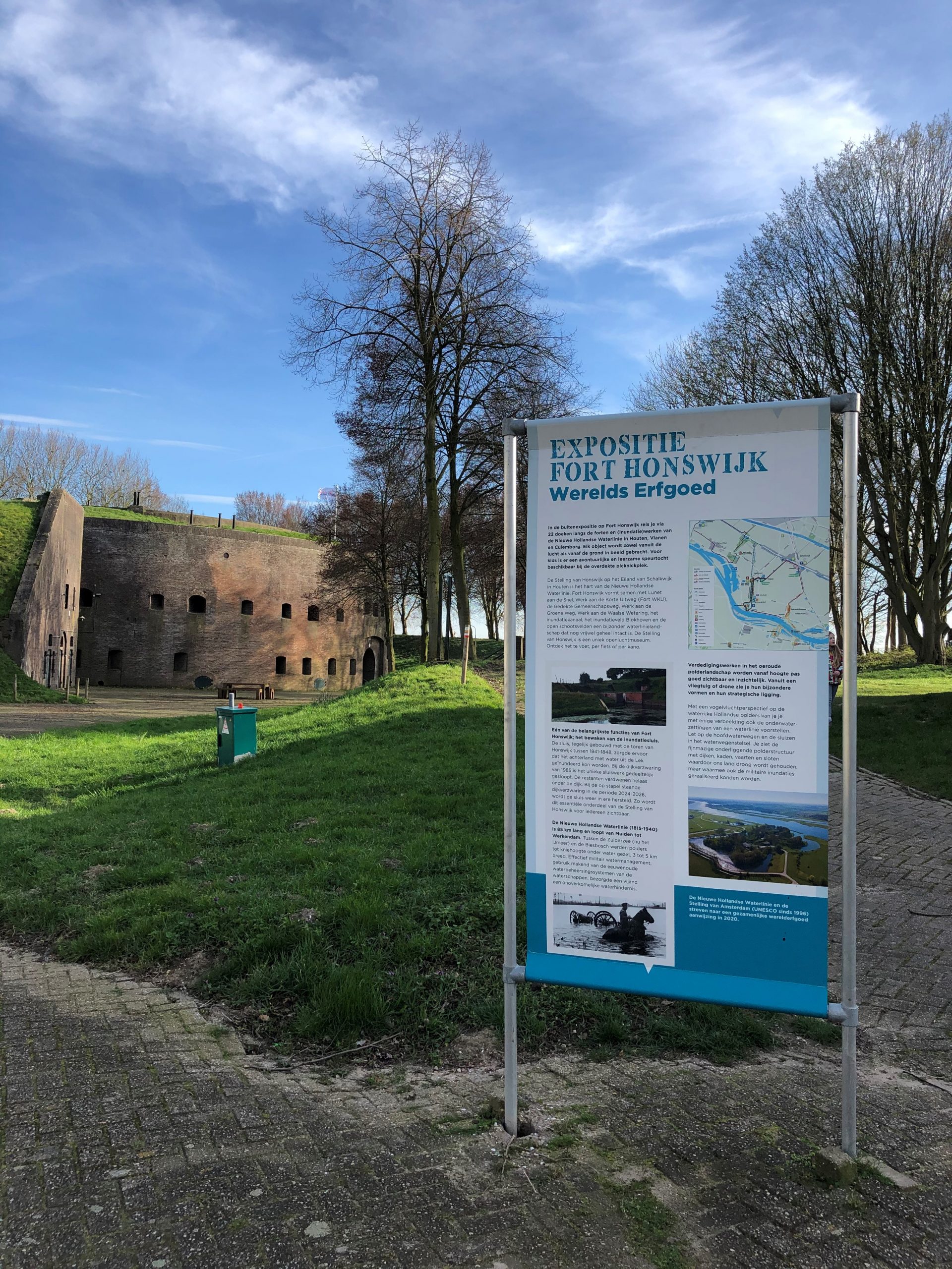 Buitenexpositie op Fort Honswijk - Forten